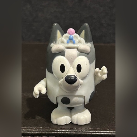 Disney | Toys | Bluey Friends Tv Show Muffin Dog Figure Heeler Family ...